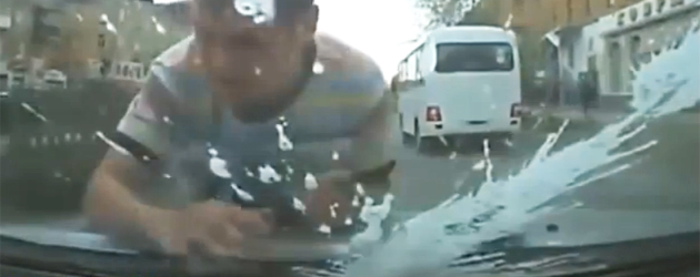 20 Bikini FAILS! - PrutsFM